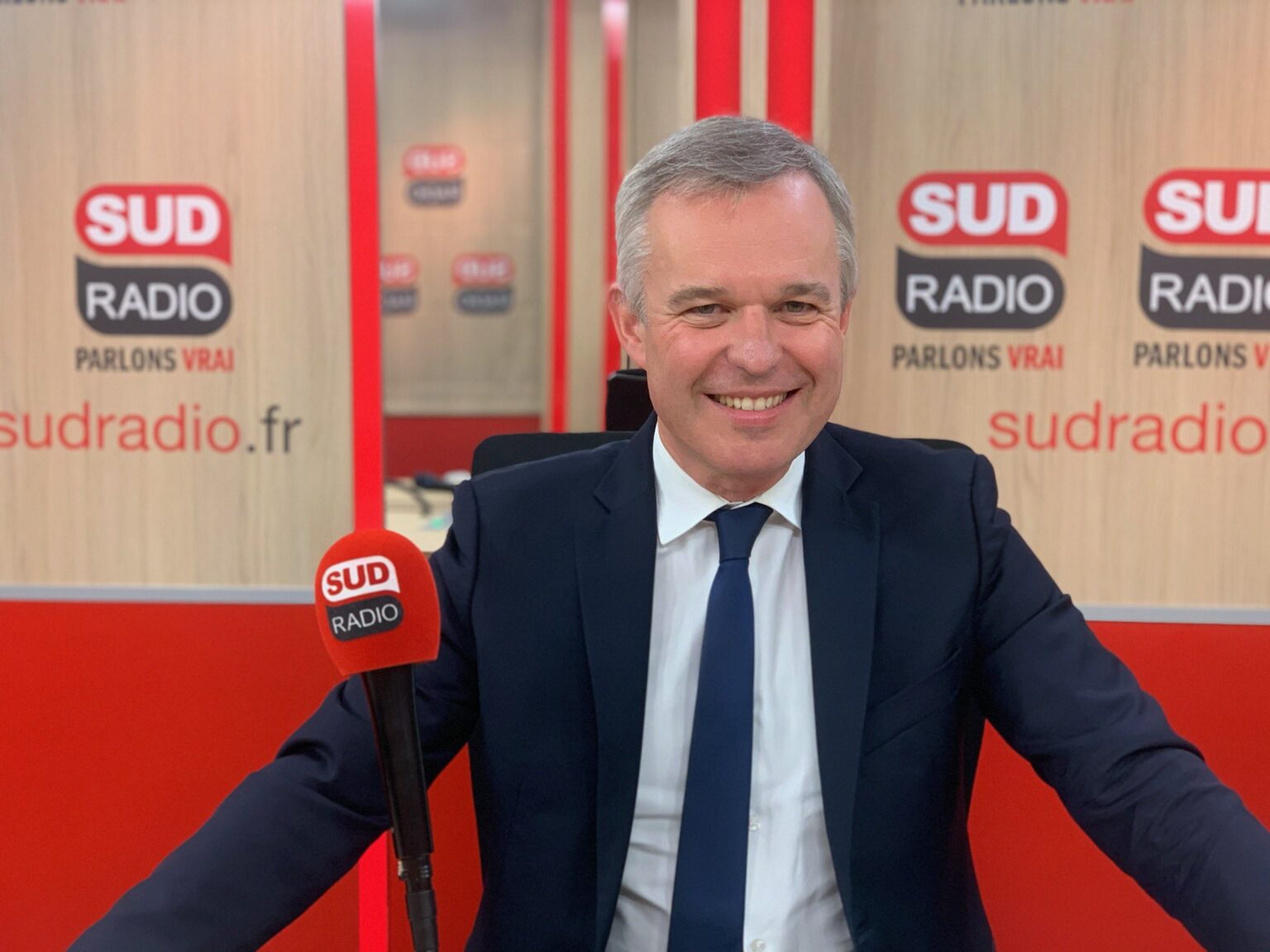 François De Rugy : "Le référendum montre que la CCC est ...