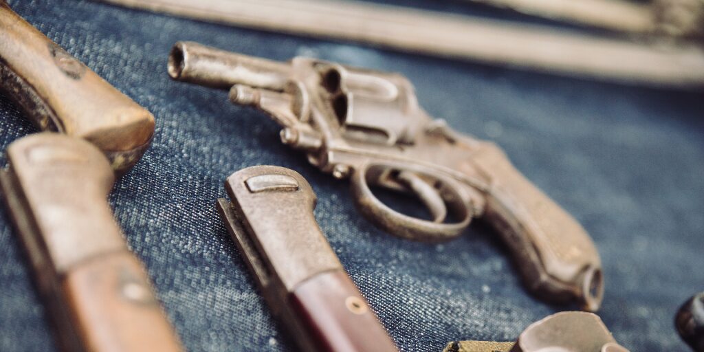 (P)rendre les armes. | Le face à face | Sud Radio